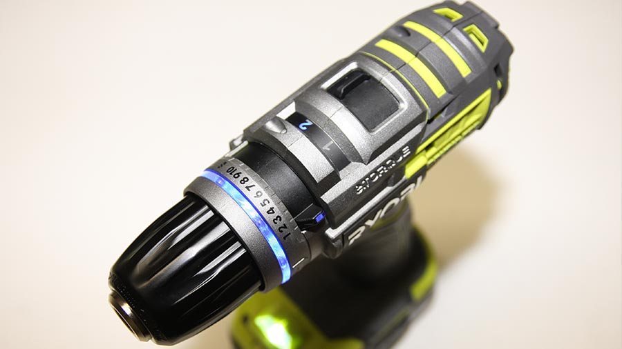 Test et avis de la perceuse à percussion sans fil Brushless RYOBI ...