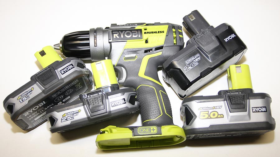 Test et avis de la perceuse à percussion sans fil Brushless RYOBI ...